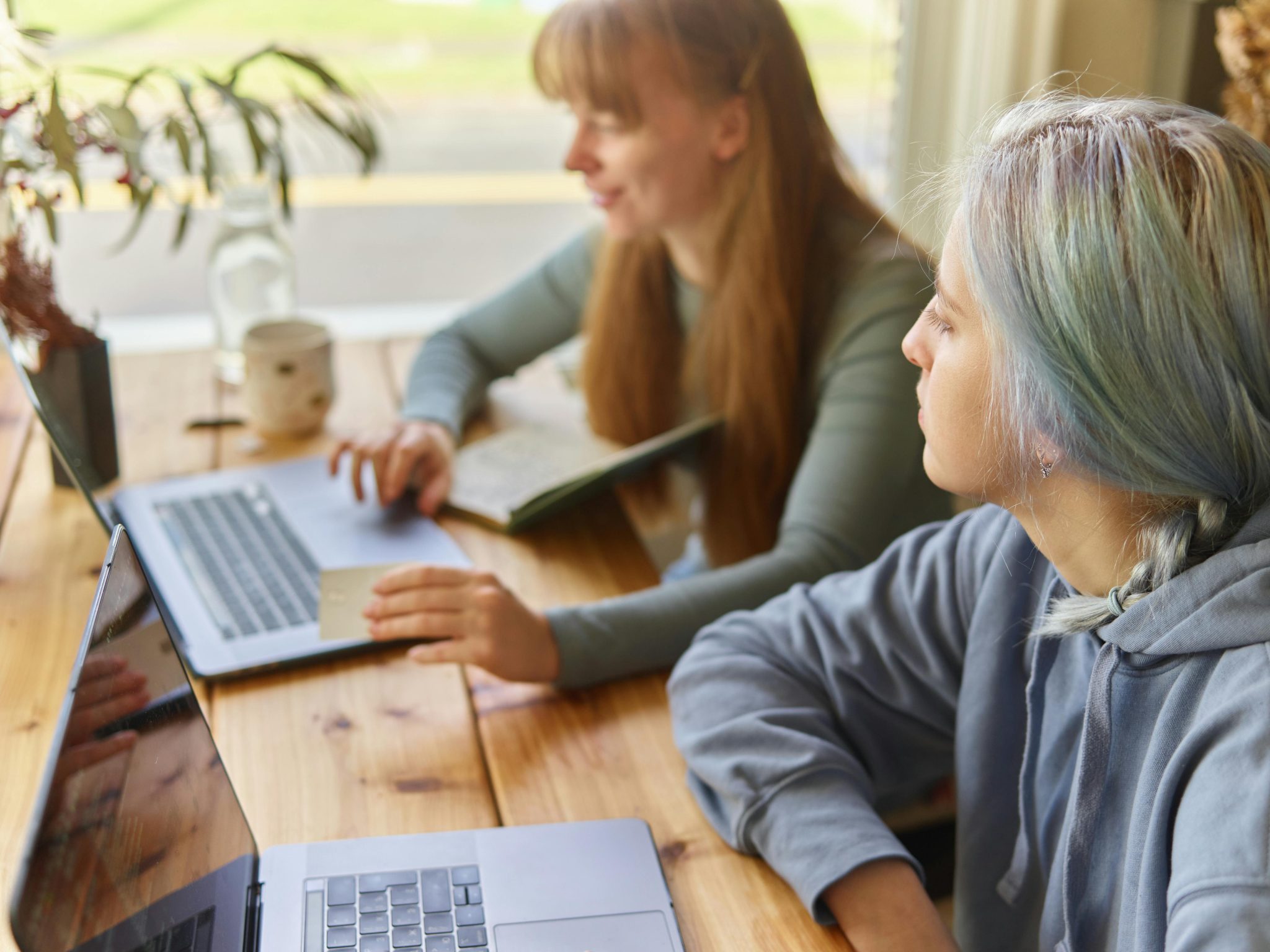 Human Rights and the Uyghurs Community – 𝓝𝓸𝓷 𝓦𝓸𝓻𝓴 𝓓𝓪𝔂